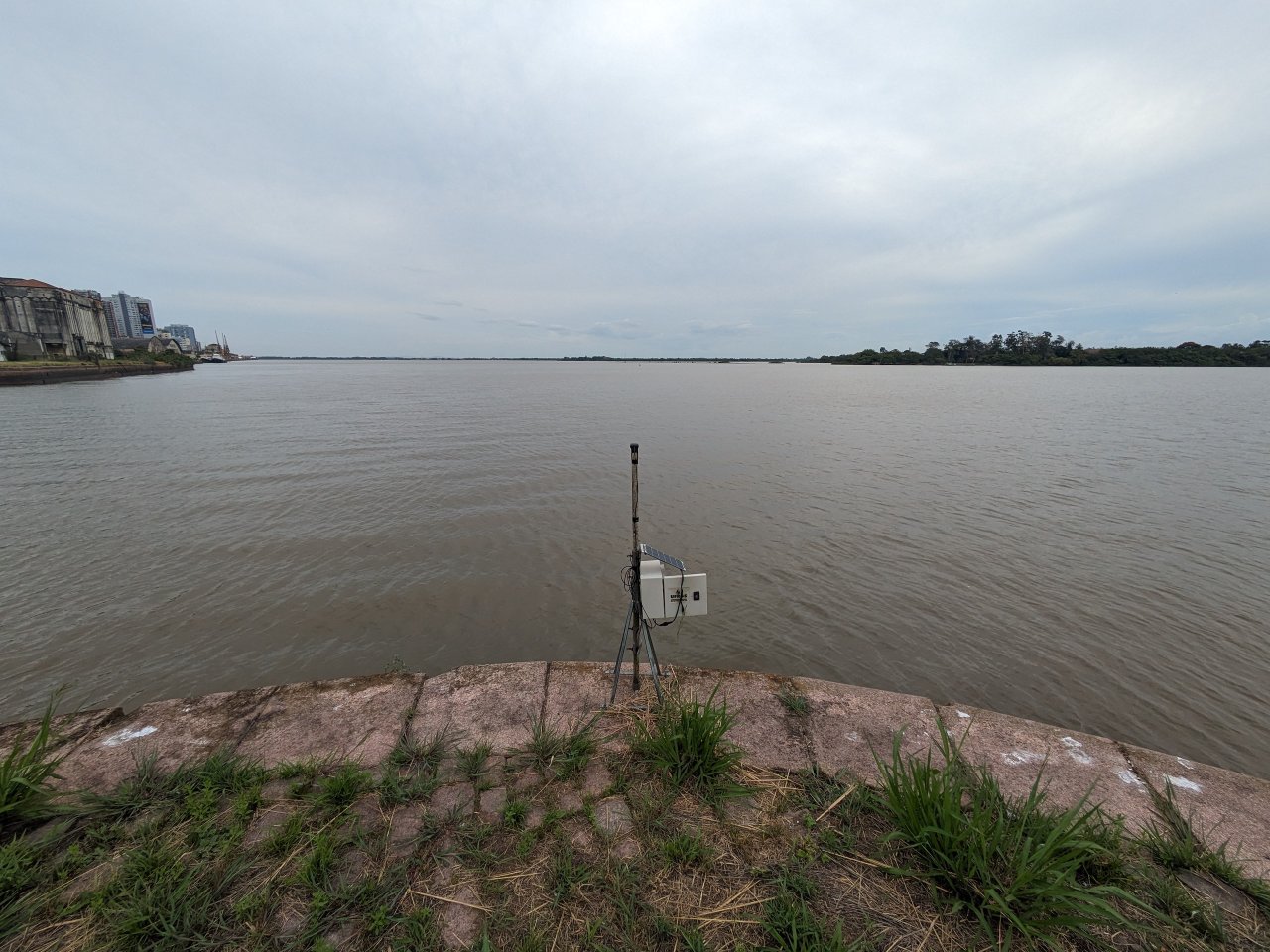 Using gnssrefl for processing data from a low-cost GNSS-IR sensor at ...